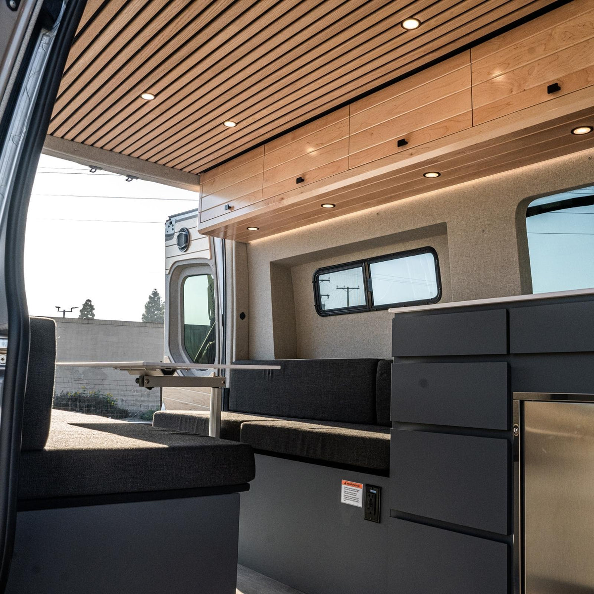 4X4 144" Mercedes Sprinter - Evergreen Dream – Vanspeed