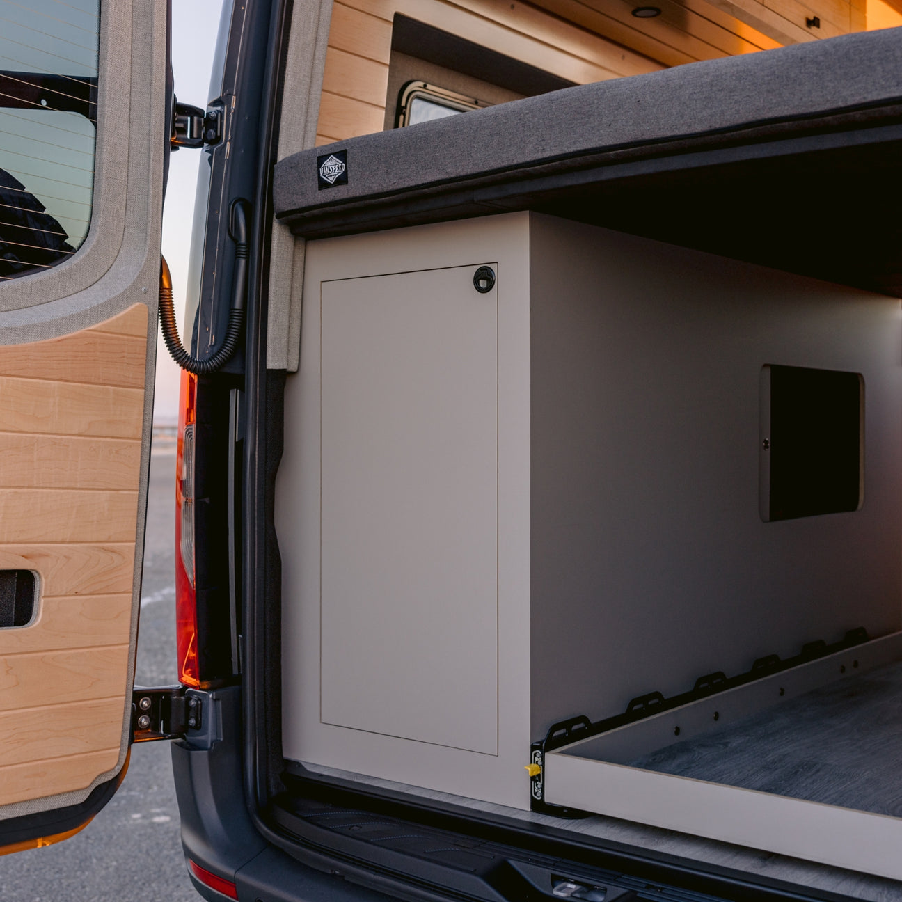 144 LOFT – Vanspeed