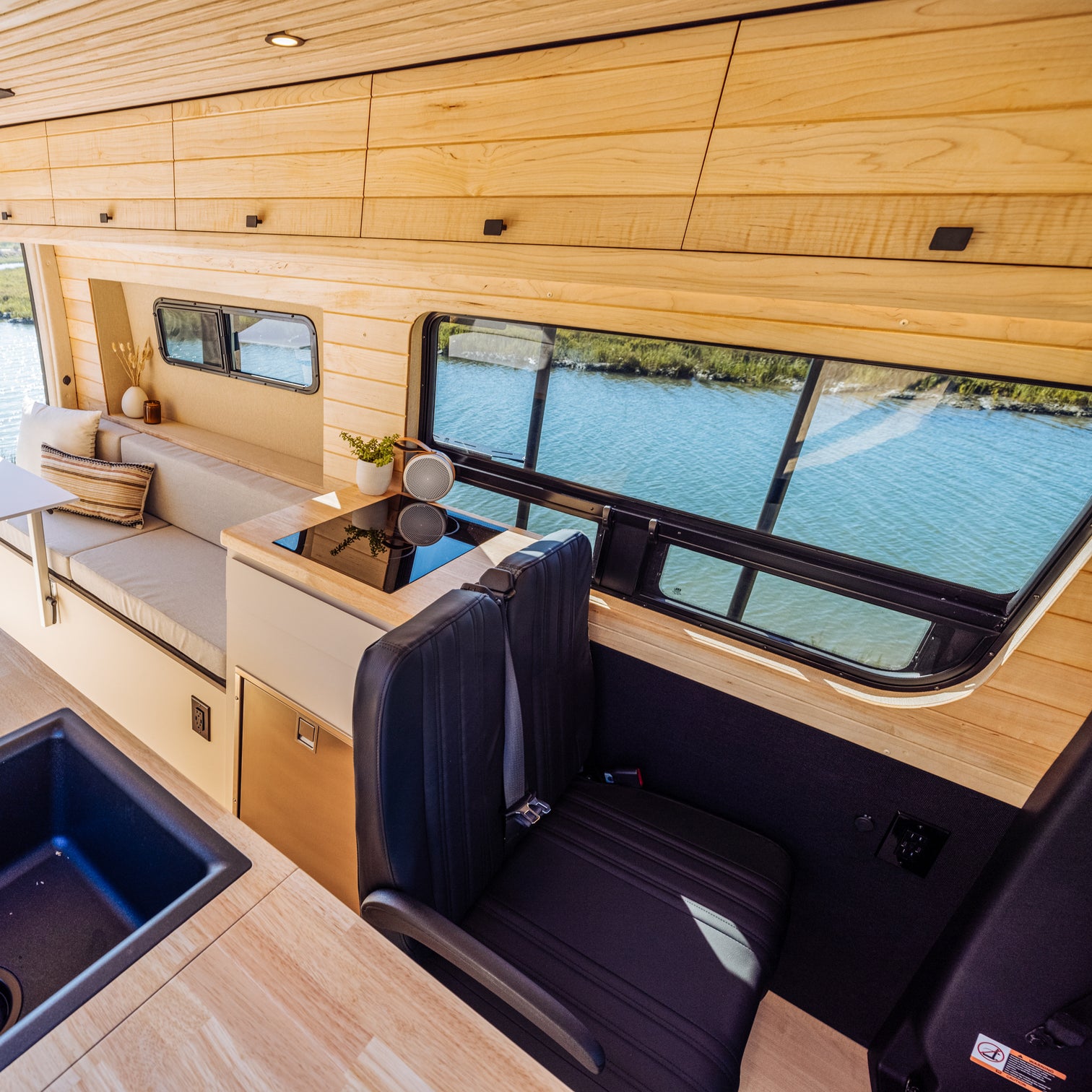 144 EVG2 – Vanspeed